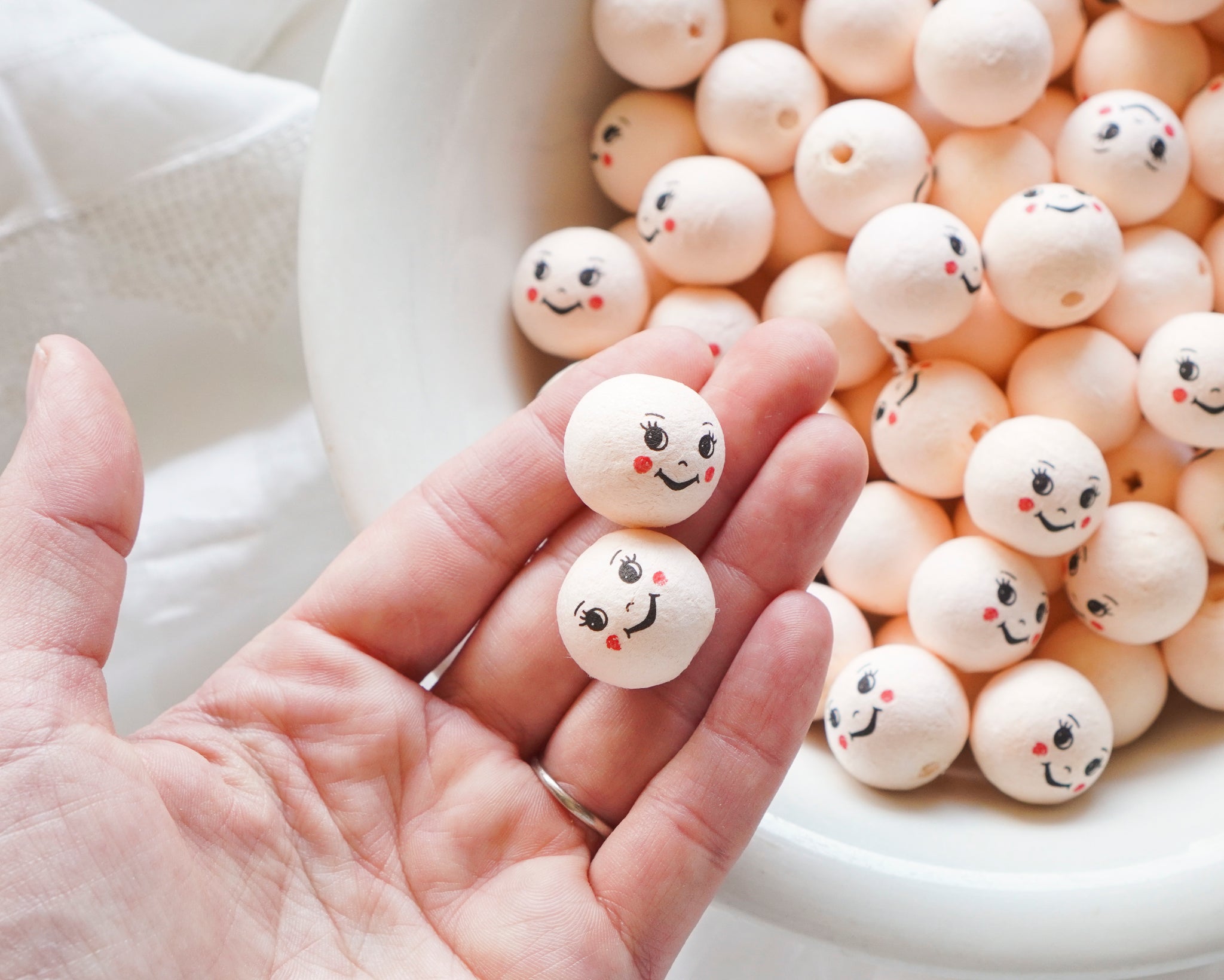 20mm Spun Cotton Heads: PIXIE - Cream Vintage-Style Elf Heads with Fac