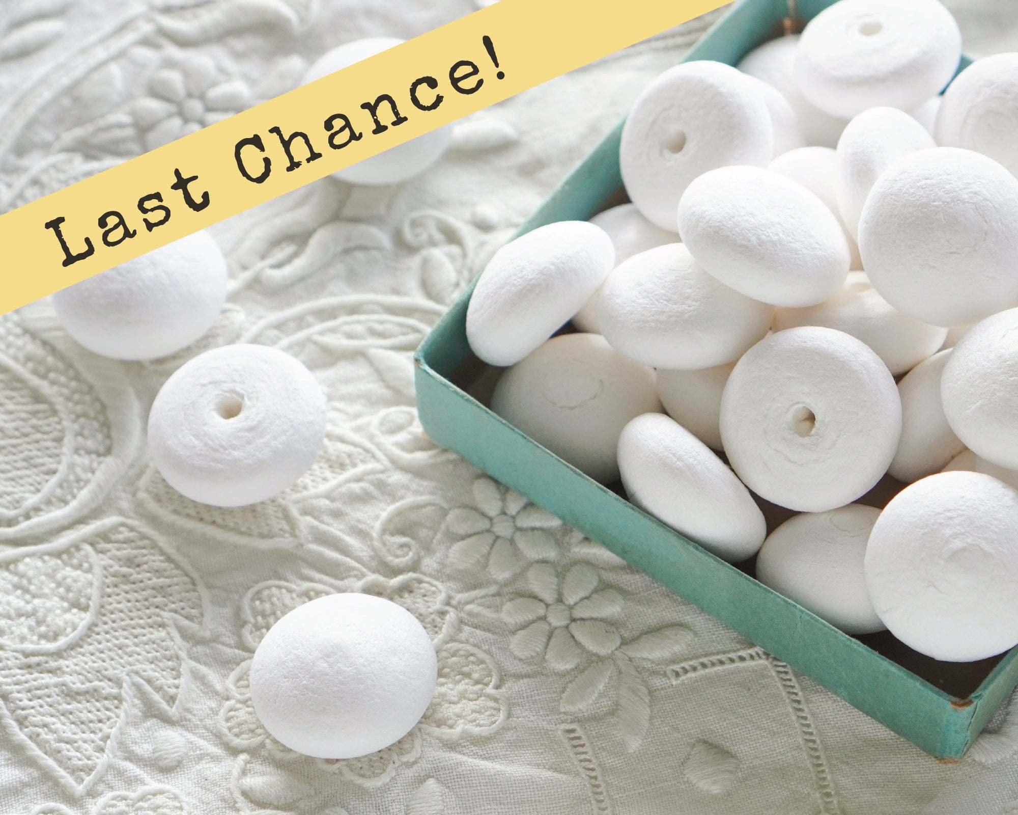 Small Spun Cotton Mushroom Caps 25mm Puffy Wheels, 12 Pcs.